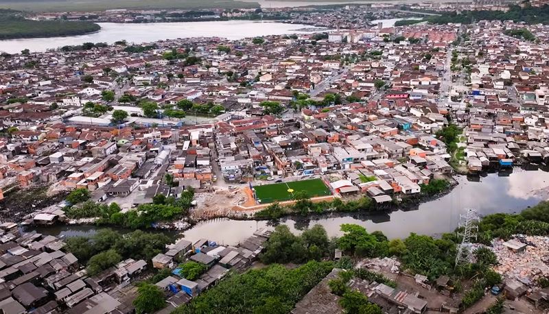 CRUYFF COURT PELÉ BRINGS LEGACIES TOGETHER | GreenFields Europe