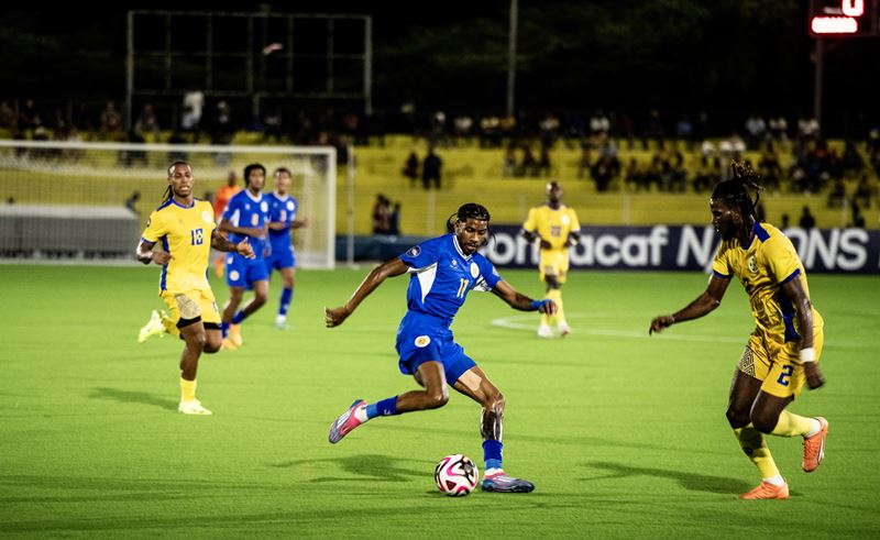 First-ever FIFA certified GreenFields Pure PT installed at Curaçao's ...